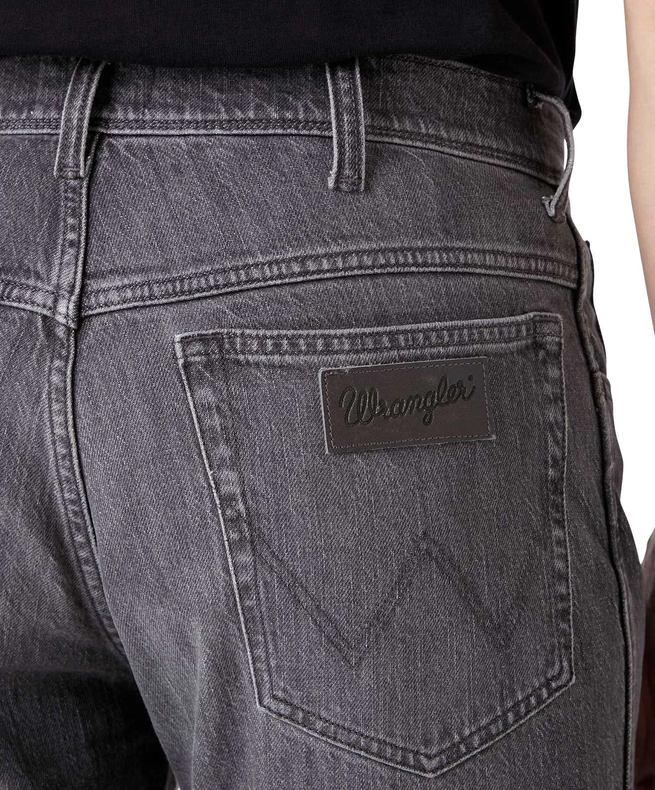 Wrangler Jeans Texas Stretch in grauem Dusty Granite